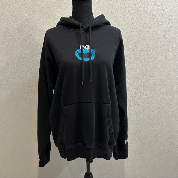 H&M | Tops | Hm X Sesame Street Collab Size Large Cookie Monster Black ...